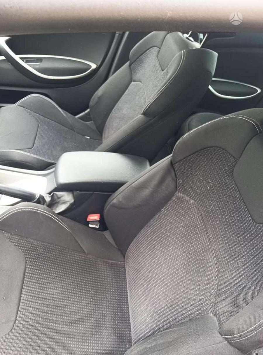 Grey Citroen C5 2009 in Alytus, with an engine capacity of 2.00 L and mileage of 265 thousand km for 2090 €, photo 16 on AUTOMOTO.COM.LV