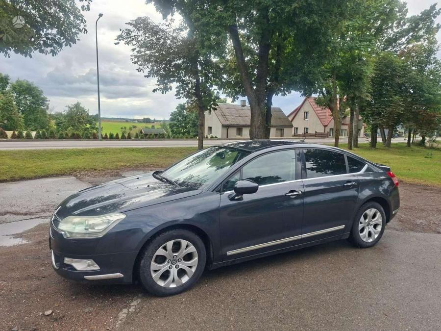 Grey Citroen C5 2009 in Kursenai, with an engine capacity of 2.00 L and mileage of 319 thousand km for 2000 €, photo 5 on AUTOMOTO.COM.LV