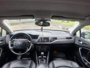 Grey Citroen C5 2009 in Kursenai, with an engine capacity of 2.00 L and mileage of 319 thousand km for 2000 €, photo 7 on AUTOMOTO.COM.LV