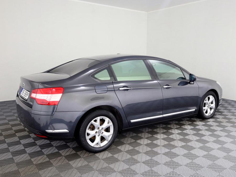 Grey Citroen C5 2009 in Tallinn, with an engine capacity of 2.00 L and mileage of 185 thousand km for 1599 €, photo 4 on AUTOMOTO.COM.LV