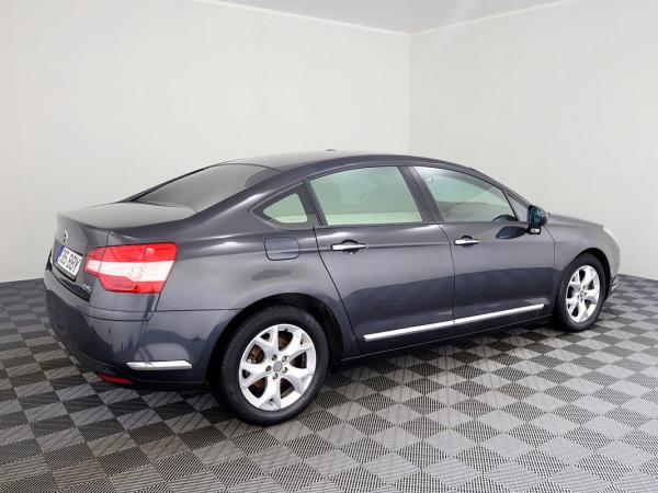 Grey Citroen C5 2009 in Tallinn, with an engine capacity of 2.00 L and mileage of 185 thousand km for 1599 €, photo 10 on AUTOMOTO.COM.LV