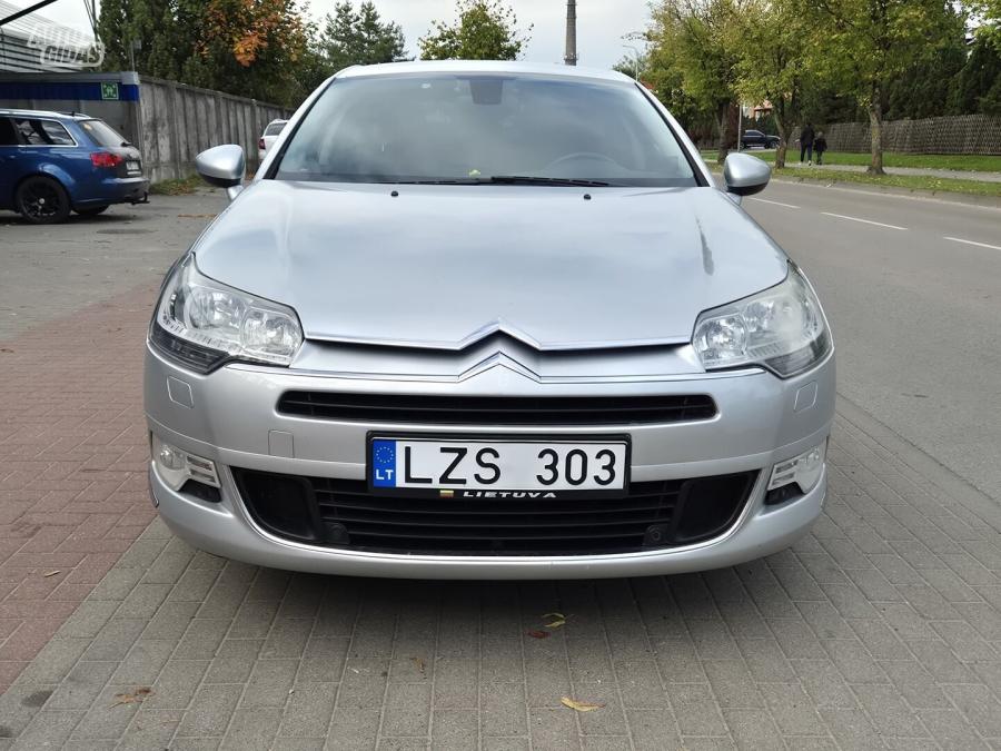 Grey Citroen C5 2009 in Silute, with an engine capacity of 2.00 L and mileage of 255 thousand km for 1350 €, photo 3 on AUTOMOTO.COM.LV
