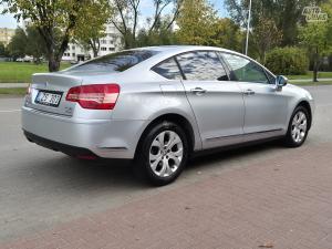 Grey Citroen C5 2009 in Silute, with an engine capacity of 2.00 L and mileage of 255 thousand km for 1350 €, photo 8 on AUTOMOTO.COM.LV