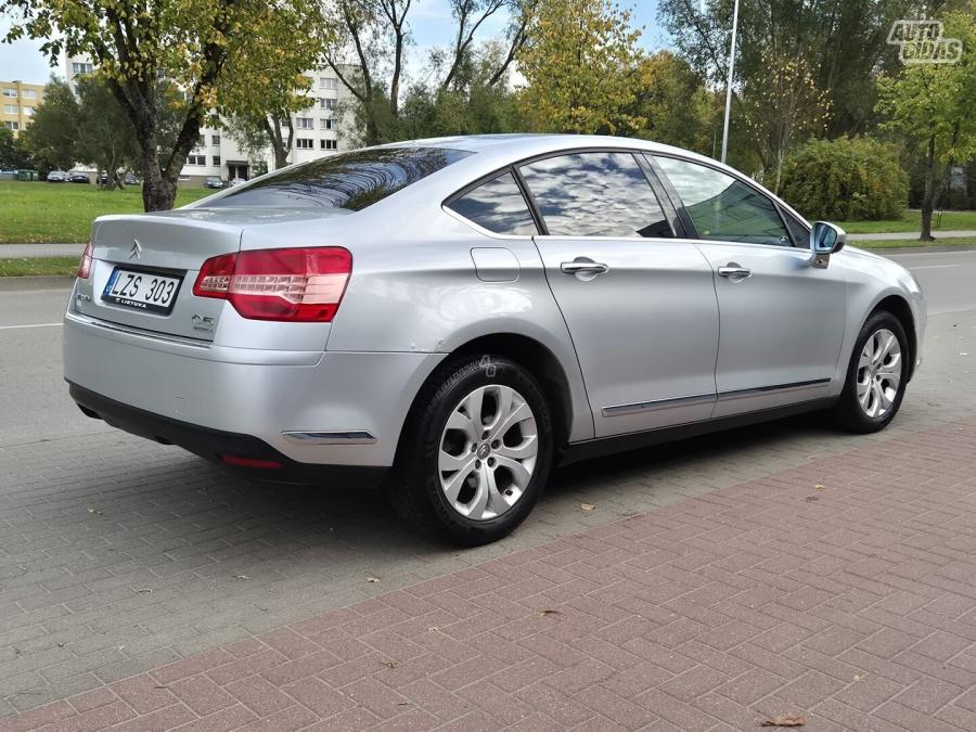 Grey Citroen C5 2009 in Silute, with an engine capacity of 2.00 L and mileage of 255 thousand km for 1350 €, photo 8 on AUTOMOTO.COM.LV