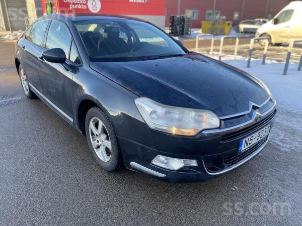 Grey Citroen C5 2010 in Riga, with an engine capacity of 1.60 L and mileage of 0 thousand km for 2290 €, photo 1 on AUTOMOTO.COM.LV