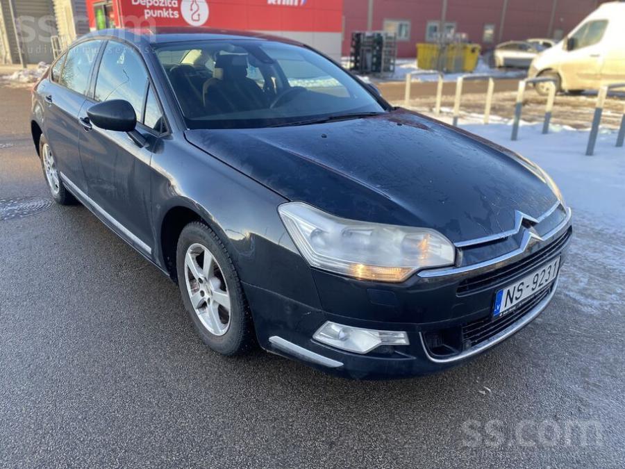 Pelēks Citroen C5 2010 Rīga, ar dzinēja tilpumu 1.60 L un nobraukumu 0 tūkst. km par 2290 €, foto 1 vietnē AUTOMOTO.COM.LV