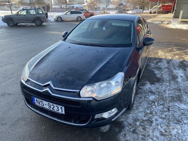 Grey Citroen C5 2010 in Riga, with an engine capacity of 1.60 L and mileage of 0 thousand km for 2290 €, photo 5 on AUTOMOTO.COM.LV
