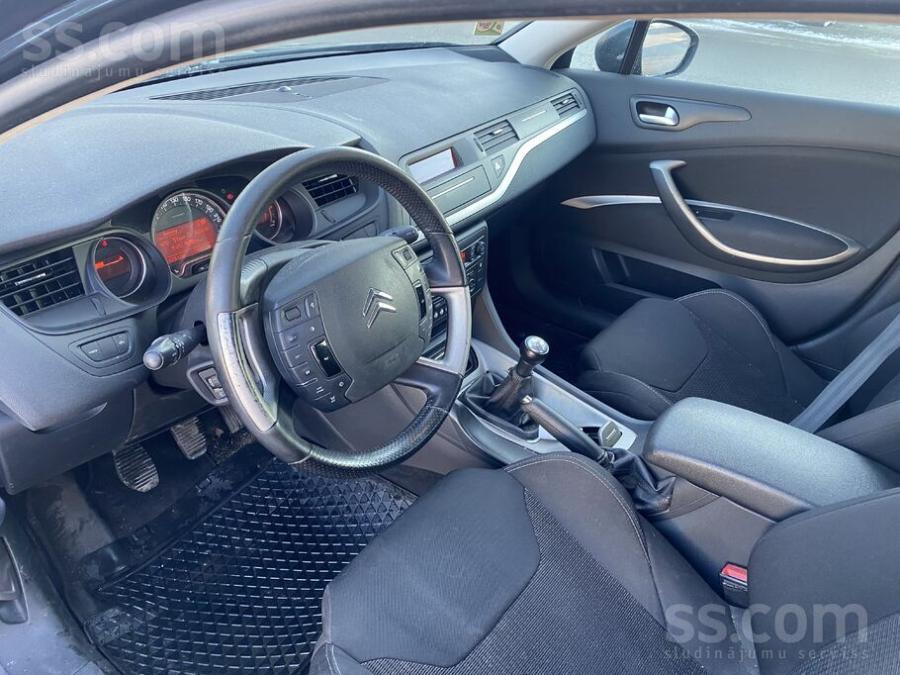 Pelēks Citroen C5 2010 Rīga, ar dzinēja tilpumu 1.60 L un nobraukumu 0 tūkst. km par 2290 €, foto 11 vietnē AUTOMOTO.COM.LV