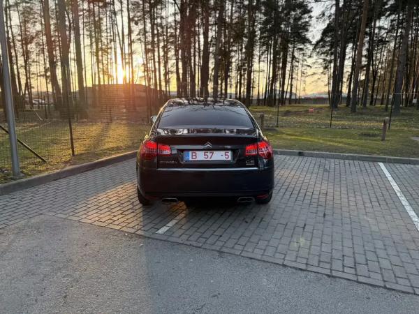 Grey Citroen C5 2010 in Riga, with an engine capacity of 3.00 L and mileage of 241 thousand km for 3690 €, photo 6 on AUTOMOTO.COM.LV