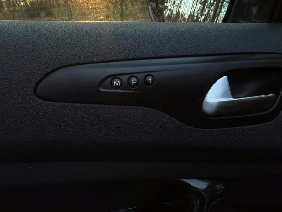 Pelēks Citroen C5 2010 Rīga, ar dzinēja tilpumu 3.00 L un nobraukumu 241 tūkst. km par 3690 €, foto 12 vietnē AUTOMOTO.COM.LV