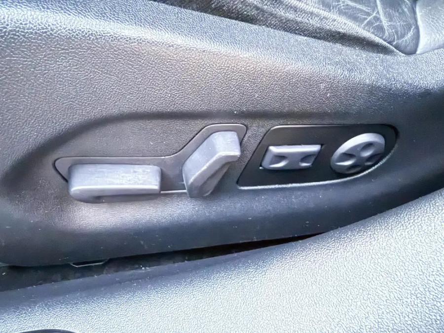 Pelēks Citroen C5 2010 Rīga, ar dzinēja tilpumu 3.00 L un nobraukumu 241 tūkst. km par 3690 €, foto 15 vietnē AUTOMOTO.COM.LV