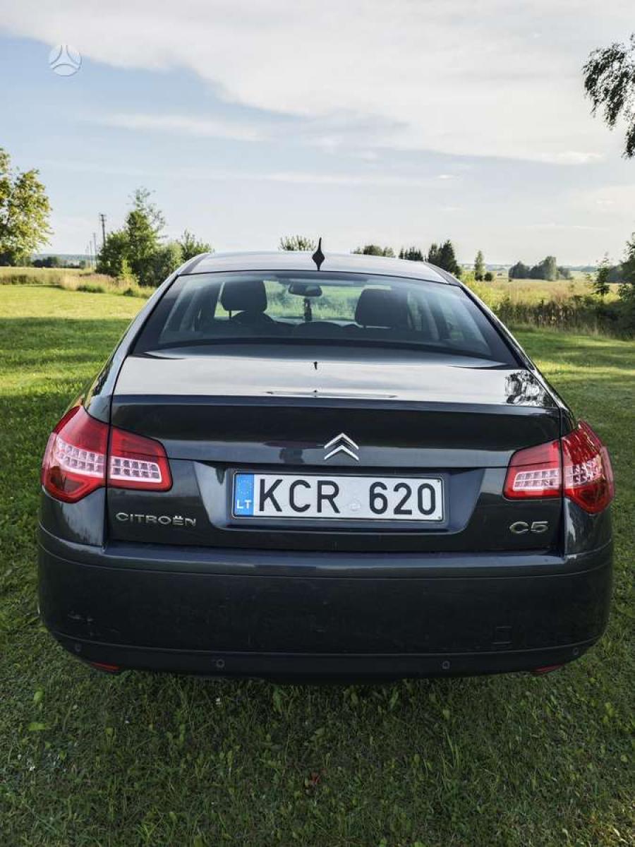 Grey Citroen C5 2010 in Anyksciai, with an engine capacity of 1.56 L and mileage of 408 thousand km for 2200 €, photo 4 on AUTOMOTO.COM.LV