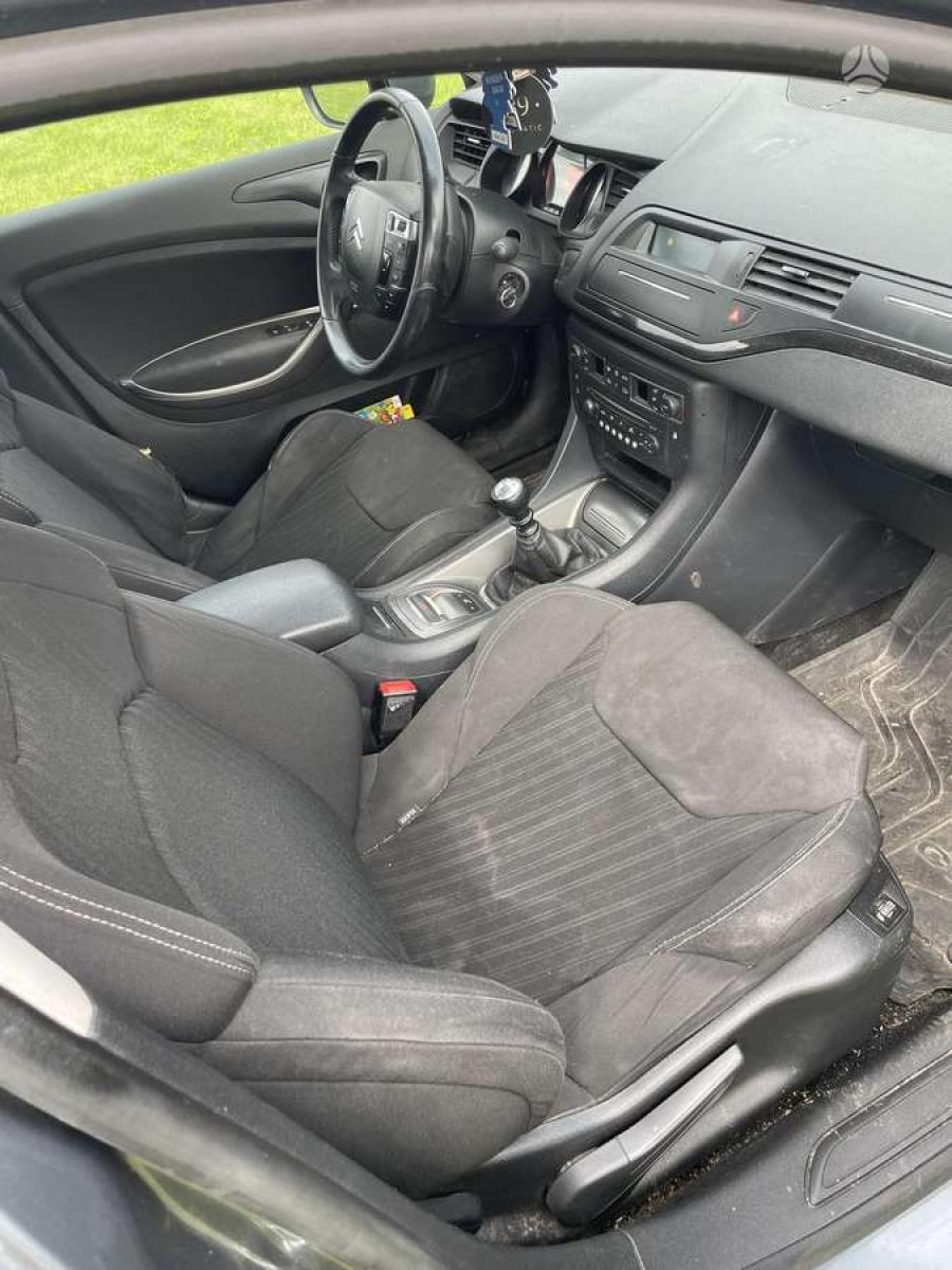 Pelēks Citroen C5 2010 Marijampole, ar dzinēja tilpumu 2.00 L un nobraukumu 264 tūkst. km par 800 €, foto 5 vietnē AUTOMOTO.COM.LV