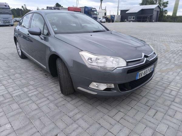 Pelēks Citroen C5 2010 Tauragė, ar dzinēja tilpumu 1.56 L un nobraukumu 267 tūkst. km par 2500 €, foto 2 vietnē AUTOMOTO.COM.LV