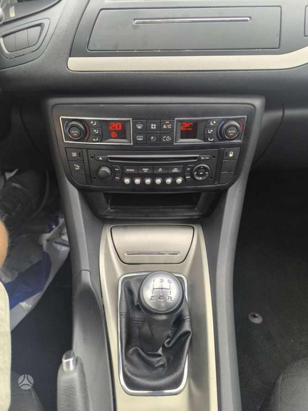 Pelēks Citroen C5 2010 Tauragė, ar dzinēja tilpumu 1.56 L un nobraukumu 267 tūkst. km par 2500 €, foto 8 vietnē AUTOMOTO.COM.LV