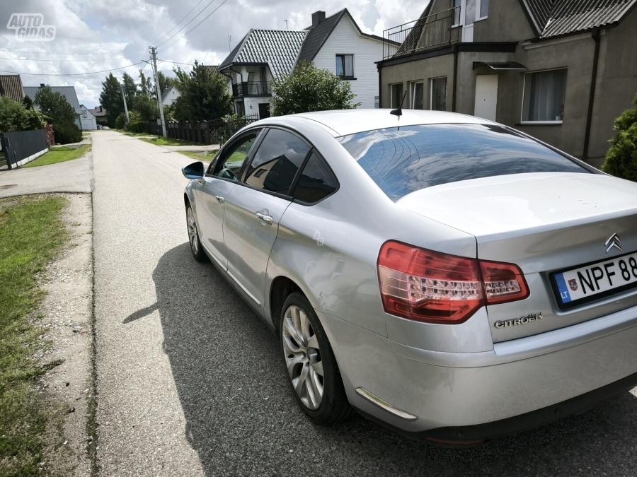 Pelēks Citroen C5 2010 Vilkaviškis, ar dzinēja tilpumu 1.60 L un nobraukumu 3 tūkst. km par 1700 €, foto 4 vietnē AUTOMOTO.COM.LV