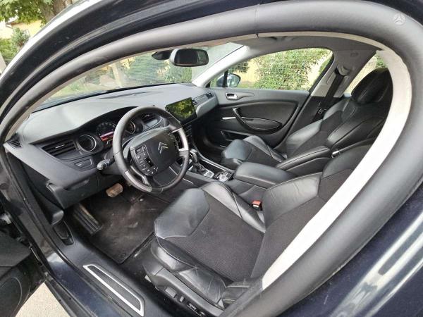 Pelēks Citroen C5 2010 Kauņa, ar dzinēja tilpumu 2.00 L un nobraukumu 166 tūkst. km par 2800 €, foto 7 vietnē AUTOMOTO.COM.LV