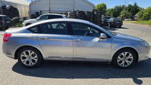Pelēks Citroen C5 2010 Kauņa, ar dzinēja tilpumu 2.00 L un nobraukumu 256 tūkst. km par 1600 €, foto 6 vietnē AUTOMOTO.COM.LV