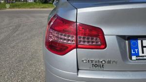 Pelēks Citroen C5 2010 Kauņa, ar dzinēja tilpumu 2.00 L un nobraukumu 256 tūkst. km par 1600 €, foto 10 vietnē AUTOMOTO.COM.LV