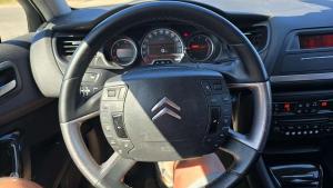 Pelēks Citroen C5 2010 Kauņa, ar dzinēja tilpumu 2.00 L un nobraukumu 256 tūkst. km par 1600 €, foto 17 vietnē AUTOMOTO.COM.LV