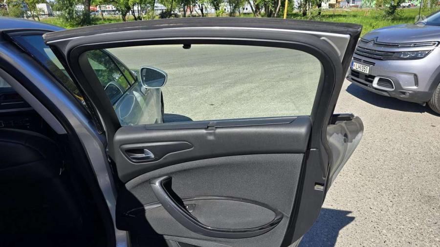 Pelēks Citroen C5 2010 Kauņa, ar dzinēja tilpumu 2.00 L un nobraukumu 256 tūkst. km par 1600 €, foto 22 vietnē AUTOMOTO.COM.LV