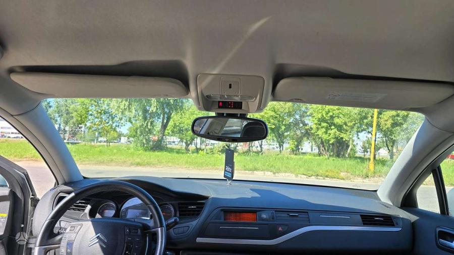 Pelēks Citroen C5 2010 Kauņa, ar dzinēja tilpumu 2.00 L un nobraukumu 256 tūkst. km par 1600 €, foto 25 vietnē AUTOMOTO.COM.LV