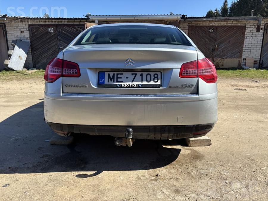Grey Citroen C5 2010 in Riga, with an engine capacity of 2.00 L and mileage of 340 thousand km for 1500 €, photo 4 on AUTOMOTO.COM.LV