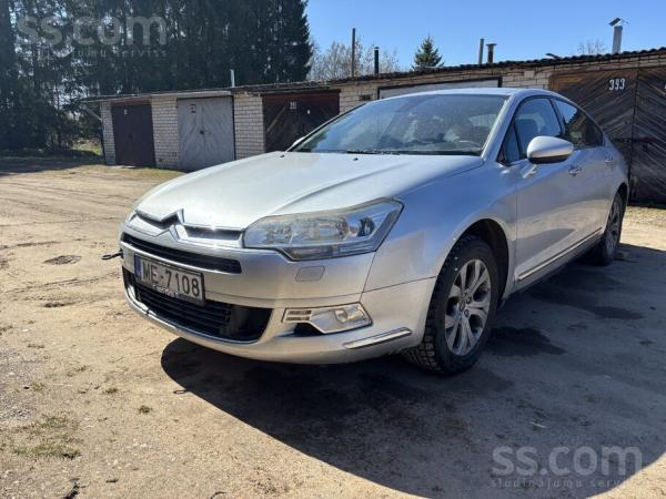 Citroen C5 2010 Rīga vietnē Pelēks Citroen C5 2010 Rīga, ar dzinēja tilpumu 2.00 L un nobraukumu 340 tūkst. km par 1500 €, foto 7 vietnē AUTOMOTO.COM.LV