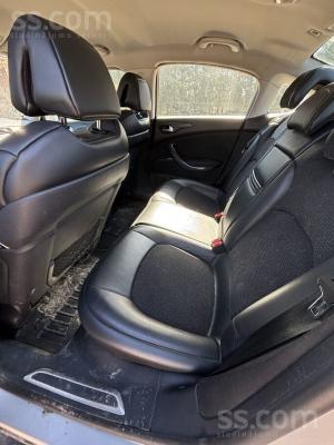 Grey Citroen C5 2010 in Riga, with an engine capacity of 2.00 L and mileage of 340 thousand km for 1500 €, photo 17 on AUTOMOTO.COM.LV