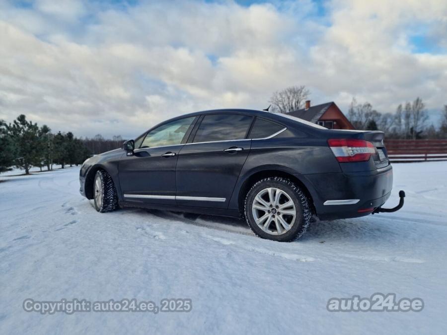 Pelēks Citroen C5 2011 Tallina, ar dzinēja tilpumu 2.00 L un nobraukumu 421 tūkst. km par 2900 €, foto 3 vietnē AUTOMOTO.COM.LV