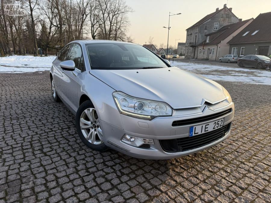 Grey Citroen C5 2011 in Silute, with an engine capacity of 2.00 L and mileage of 396 thousand km for 2500 €, photo 1 on AUTOMOTO.COM.LV
