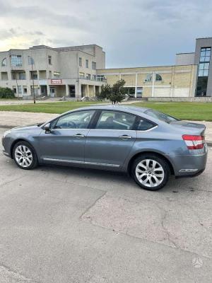 Pelēks Citroen C5 2011 Šauļi, ar dzinēja tilpumu 2.20 L un nobraukumu 203 tūkst. km par 1990 €, foto 3 vietnē AUTOMOTO.COM.LV