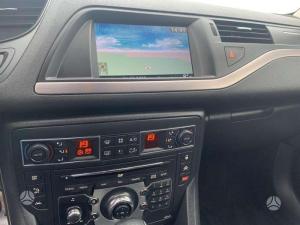Grey Citroen C5 2011 in Sakiai, with an engine capacity of 3.00 L and mileage of 274 thousand km for 2500 €, photo 5 on AUTOMOTO.COM.LV