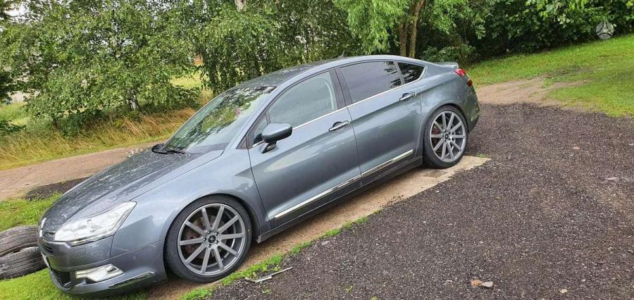 Grey Citroen C5 2011 in Sakiai, with an engine capacity of 3.00 L and mileage of 274 thousand km for 2500 €, photo 14 on AUTOMOTO.COM.LV