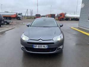 Grey Citroen C5 2011 in Sakiai, with an engine capacity of 3.00 L and mileage of 274 thousand km for 2500 €, photo 17 on AUTOMOTO.COM.LV