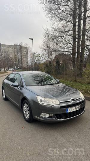 Pelēks Citroen C5 2011 Rīga, ar dzinēja tilpumu 1.60 L un nobraukumu 260 tūkst. km par 4300 €, foto  vietnē AUTOMOTO.COM.LV