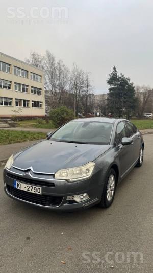 Pelēks Citroen C5 2011 Rīga, ar dzinēja tilpumu 1.60 L un nobraukumu 260 tūkst. km par 4300 €, foto 4 vietnē AUTOMOTO.COM.LV