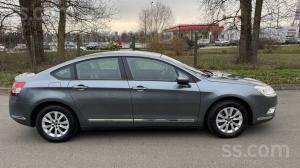 Pelēks Citroen C5 2011 Rīga, ar dzinēja tilpumu 1.60 L un nobraukumu 260 tūkst. km par 4300 €, foto 8 vietnē AUTOMOTO.COM.LV