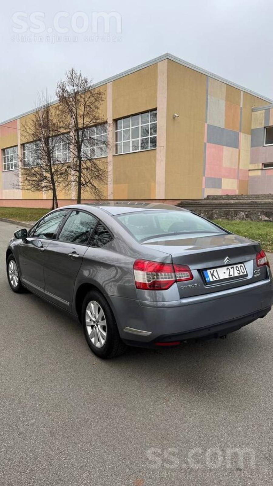 Pelēks Citroen C5 2011 Rīga, ar dzinēja tilpumu 1.60 L un nobraukumu 260 tūkst. km par 4300 €, foto 11 vietnē AUTOMOTO.COM.LV