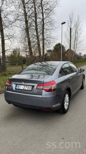 Pelēks Citroen C5 2011 Rīga, ar dzinēja tilpumu 1.60 L un nobraukumu 260 tūkst. km par 4300 €, foto 12 vietnē AUTOMOTO.COM.LV