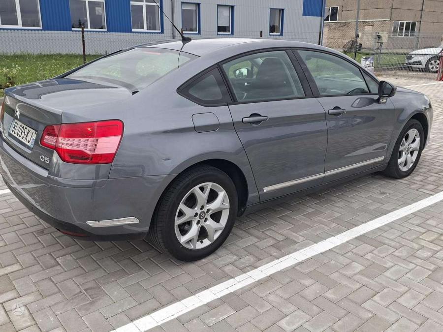 Pelēks Citroen C5 2011 Tauragė, ar dzinēja tilpumu 1.56 L un nobraukumu 230 tūkst. km par 2700 €, foto 6 vietnē AUTOMOTO.COM.LV