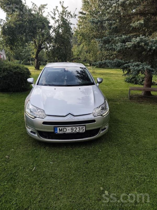 Pelēks Citroen C5 2011 Jēkabpils, ar dzinēja tilpumu 2.00 L un nobraukumu 296 tūkst. km par 2200 €, foto 3 vietnē AUTOMOTO.COM.LV