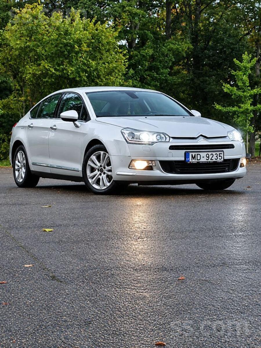 Grey Citroen C5 2011 in Ogre, with an engine capacity of 2.00 L and mileage of 297 thousand km for 2500 €, photo 1 on AUTOMOTO.COM.LV