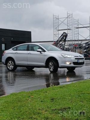 Grey Citroen C5 2011 in Ogre, with an engine capacity of 2.00 L and mileage of 297 thousand km for 2500 €, photo 3 on AUTOMOTO.COM.LV