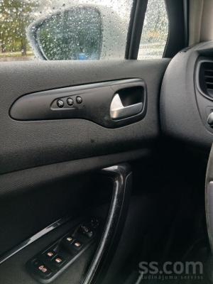 Grey Citroen C5 2011 in Ogre, with an engine capacity of 2.00 L and mileage of 297 thousand km for 2500 €, photo 8 on AUTOMOTO.COM.LV