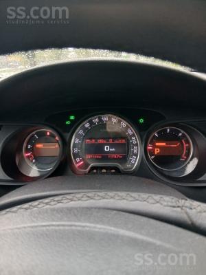 Grey Citroen C5 2011 in Ogre, with an engine capacity of 2.00 L and mileage of 297 thousand km for 2500 €, photo 12 on AUTOMOTO.COM.LV