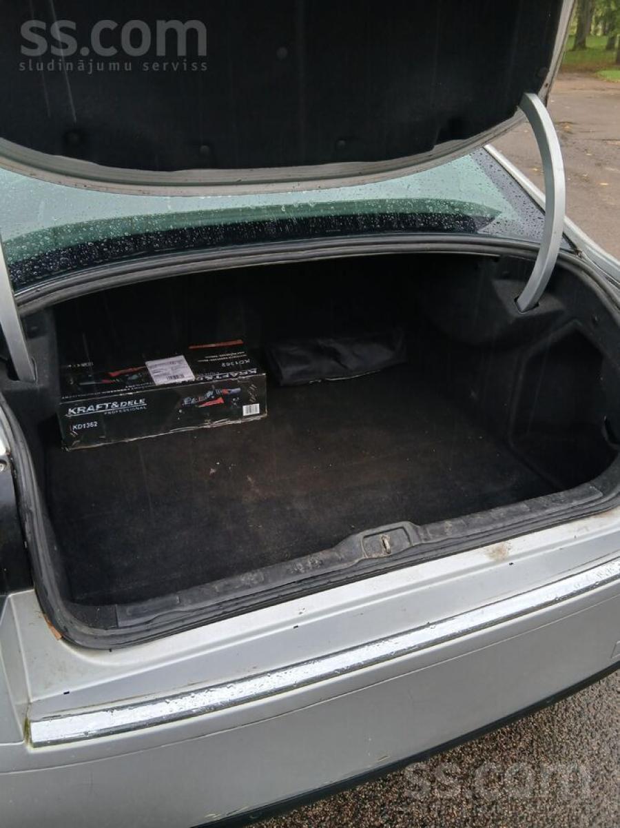 Grey Citroen C5 2011 in Ogre, with an engine capacity of 2.00 L and mileage of 297 thousand km for 2500 €, photo 17 on AUTOMOTO.COM.LV