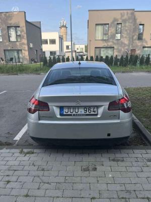 Pelēks Citroen C5 2012 Kauņa, ar dzinēja tilpumu 2.00 L un nobraukumu 334 tūkst. km par 2300 €, foto 3 vietnē AUTOMOTO.COM.LV