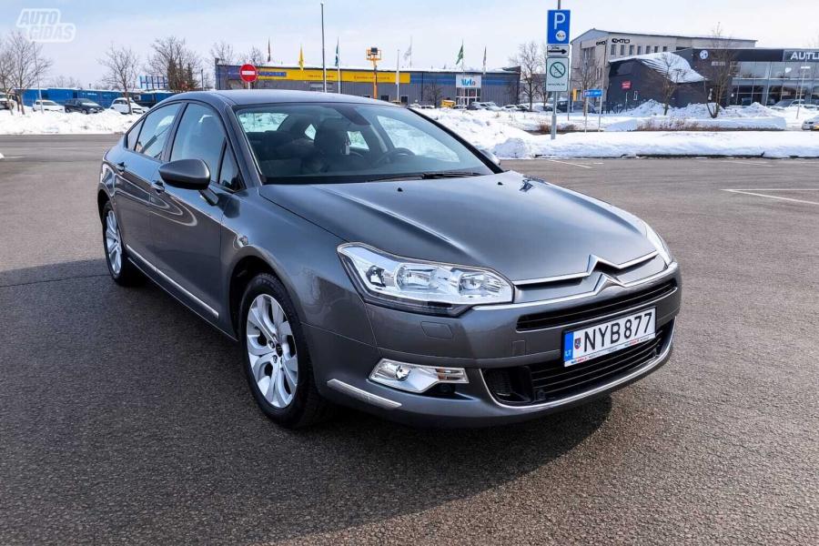 Pelēks Citroen C5 2012 Šauļi, ar dzinēja tilpumu 1.60 L un nobraukumu 220 tūkst. km par 2850 €, foto 3 vietnē AUTOMOTO.COM.LV
