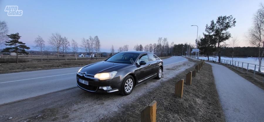 Grey Citroen C5 2012 in Jurbarkas, with an engine capacity of 1.60 L and mileage of 380 thousand km for 2900 €, photo 5 on AUTOMOTO.COM.LV